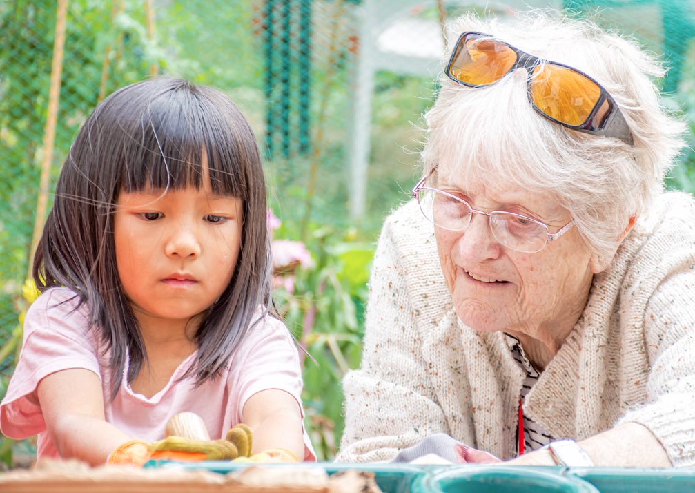 Support our intergenerational projects and bring old and young together! - Can Do Bristol